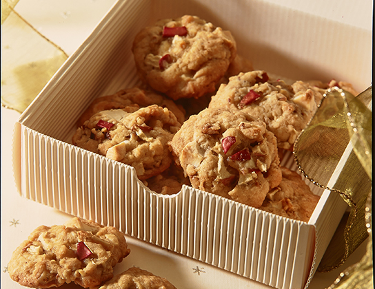 Apple, Walnut and White Chocolate Cookies | Foodland Ontario