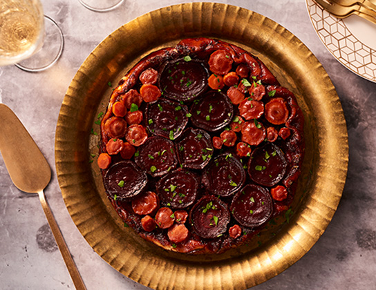 Tarte tatin aux betteraves et aux carottes | Ontario terre nourricière