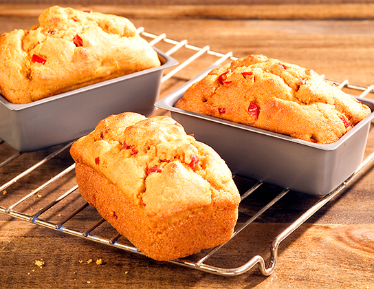 Spicy Sweet Potato and Red Pepper Cornbread | Foodland Ontario